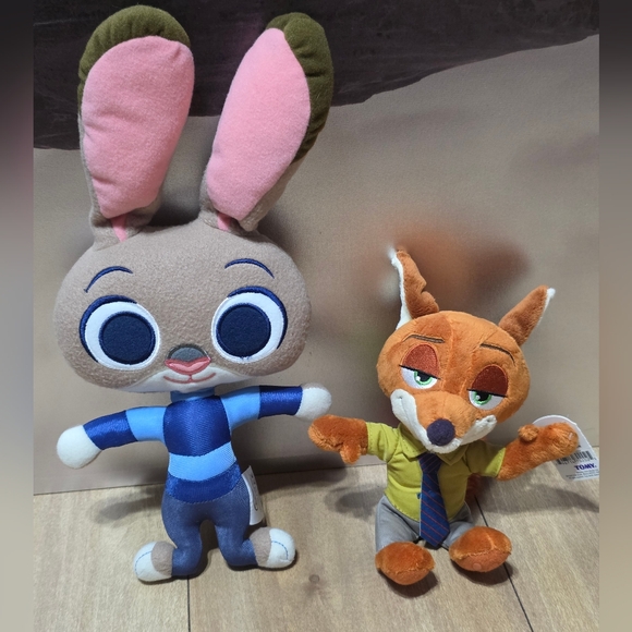Disney | Toys | Disney Zootopia Nickwilde And Judy Hopps Plush Set Blue ...